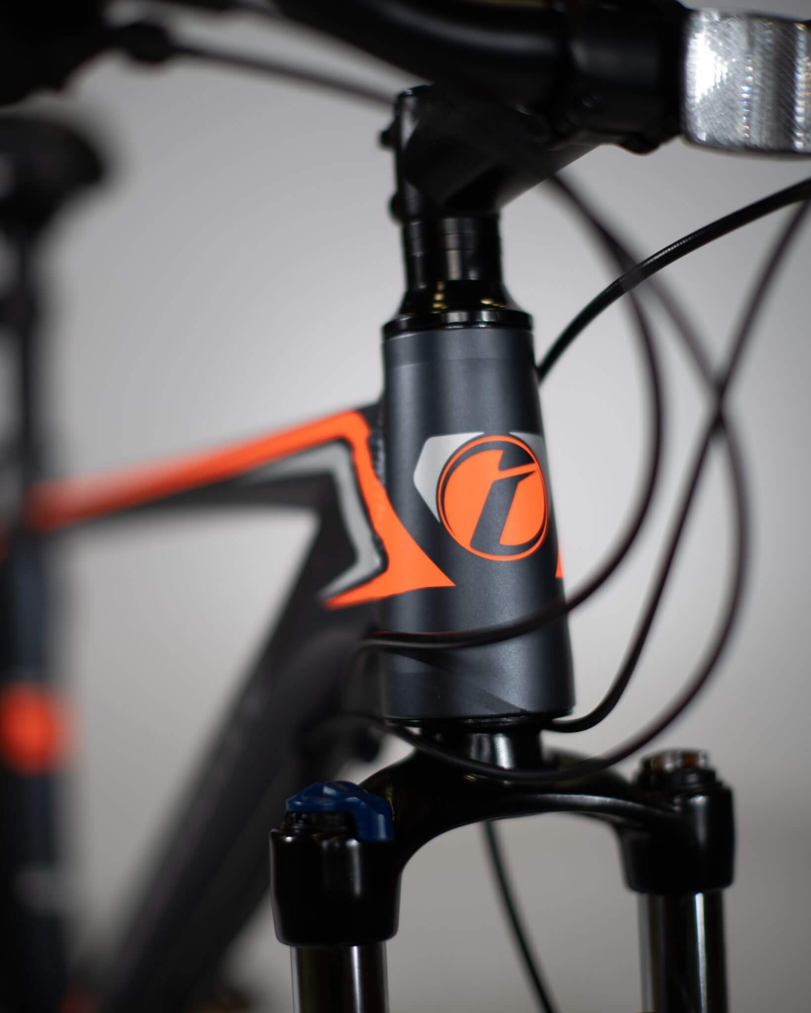 INSERA X2600 26" 24-V - Insera Moves You